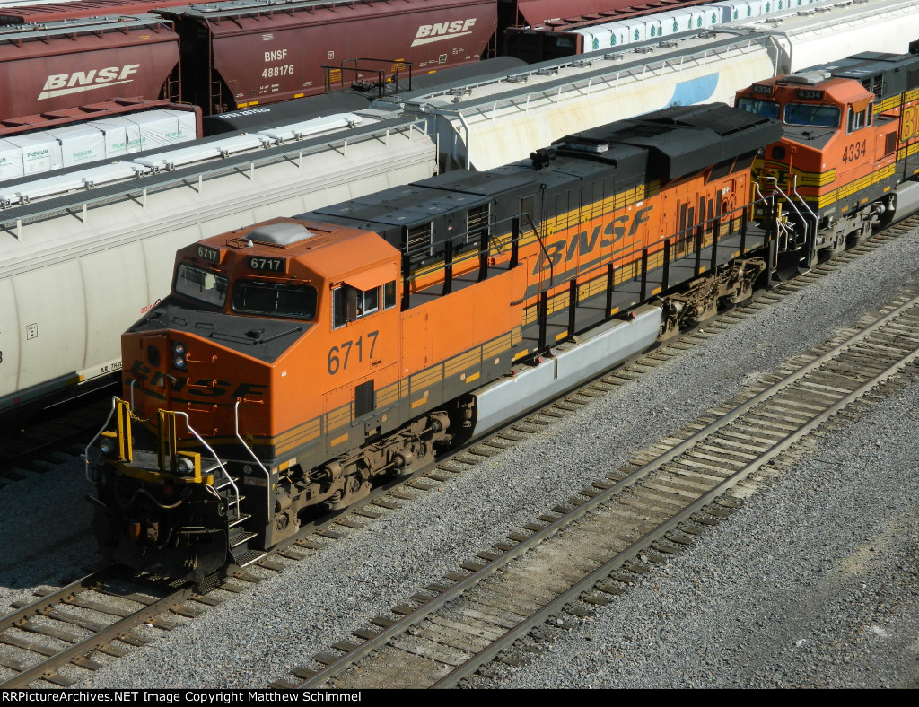 BNSF 6717